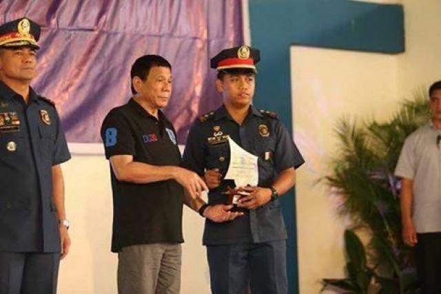 Mga pabuya sa pulis, tatalakayin sa Investigative Documentaries | GMA ... Mga pabuya sa pulis, tatalakayin sa Investigative Documentaries | GMA ...