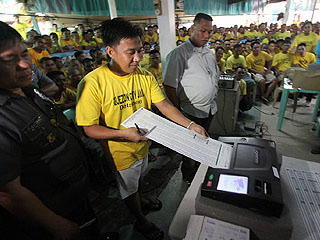 Comelec to acquire 3,540 more counting machines for 2016 polls | GMA ...