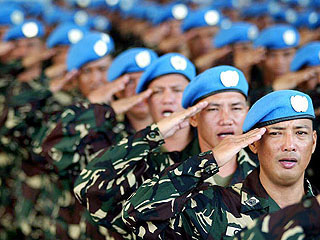 AFP honors 115 Pinoy UN peacekeepers to Liberia | GMA News Online