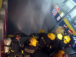 Volunteer firefighter hurt in Marikina blaze | GMA News Online