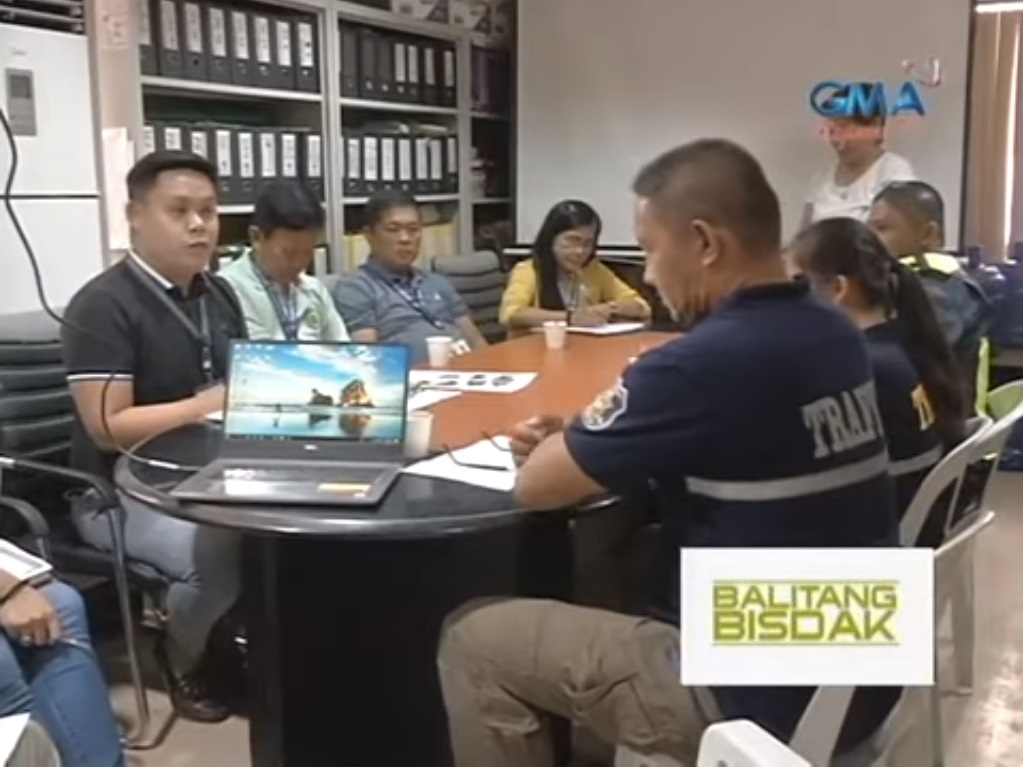 Balitang Bisdak: Nakababag sa Trapiko nga mga Estraktura sa Mandaue ... Balitang Bisdak: Nakababag sa Trapiko nga mga Estraktura sa Mandaue ...