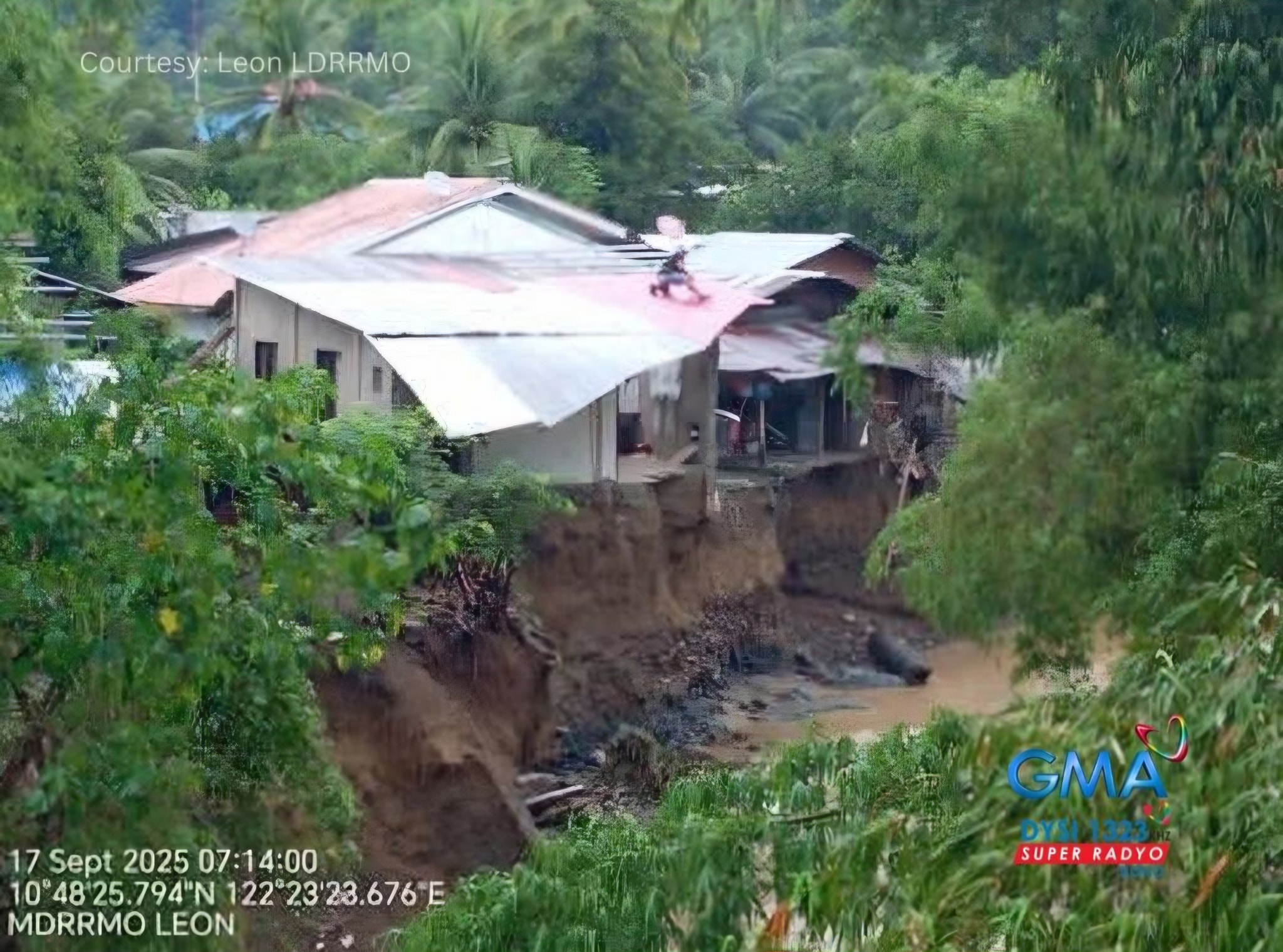 Over 20 persons in Leon, Iloilo evacuated due to land erosion