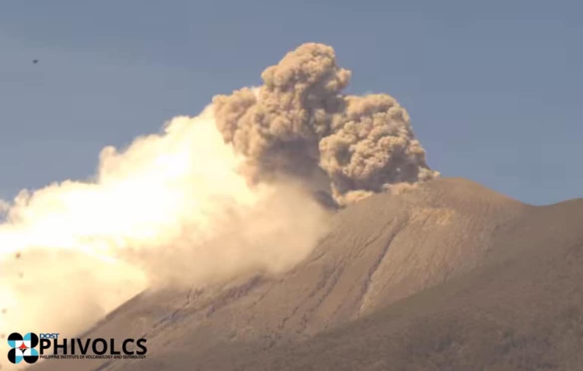 At least 30 volcanic quakes recorded on Mt. Kanlaon in Negros