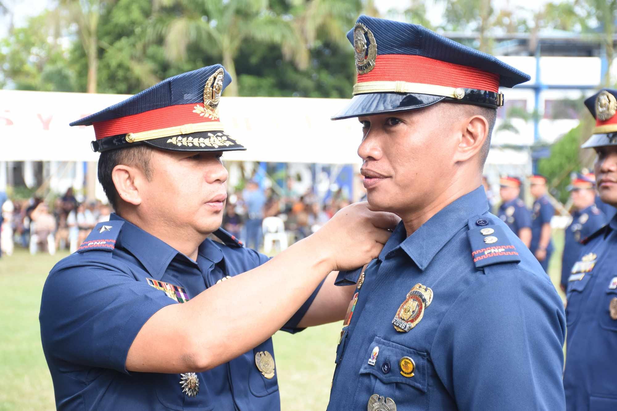 Over 2,000 cops get promoted in Western Visayas