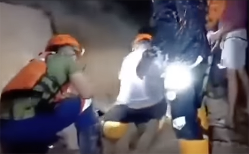 Landslide buries at least 2 buses in Davao de Oro