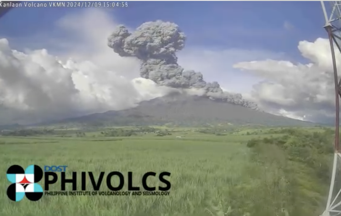 Kanlaon Volcano erupts, PHIVOLCS says