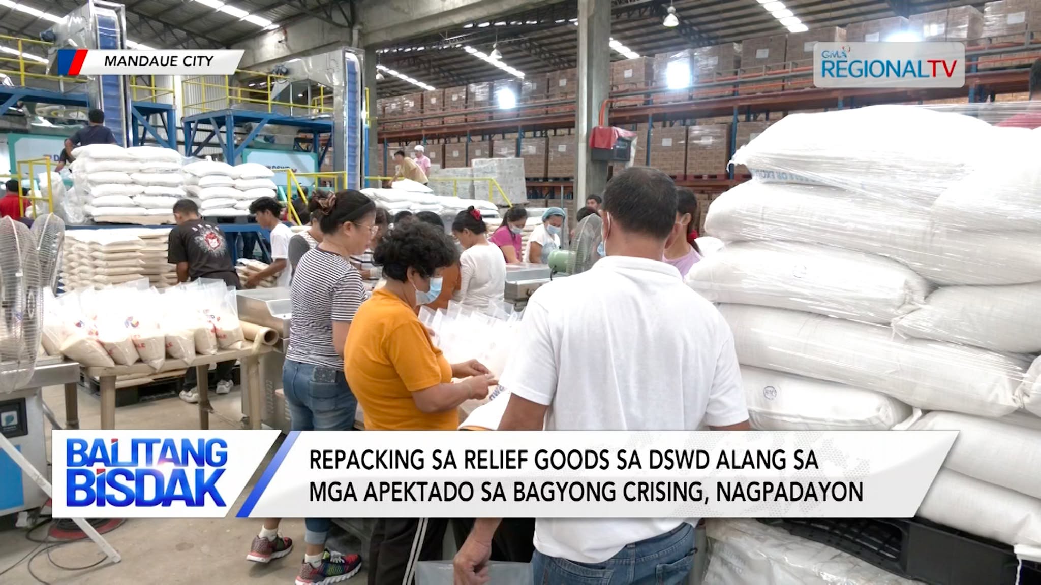 Repacking sa relief goods sa DSWD alang sa apektado sa bagyo ...