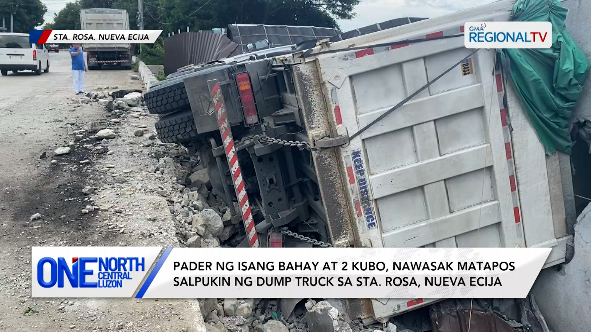 Pader ng isang bahay at 2 kubo, nawasak matapos salpukin ng dump truck