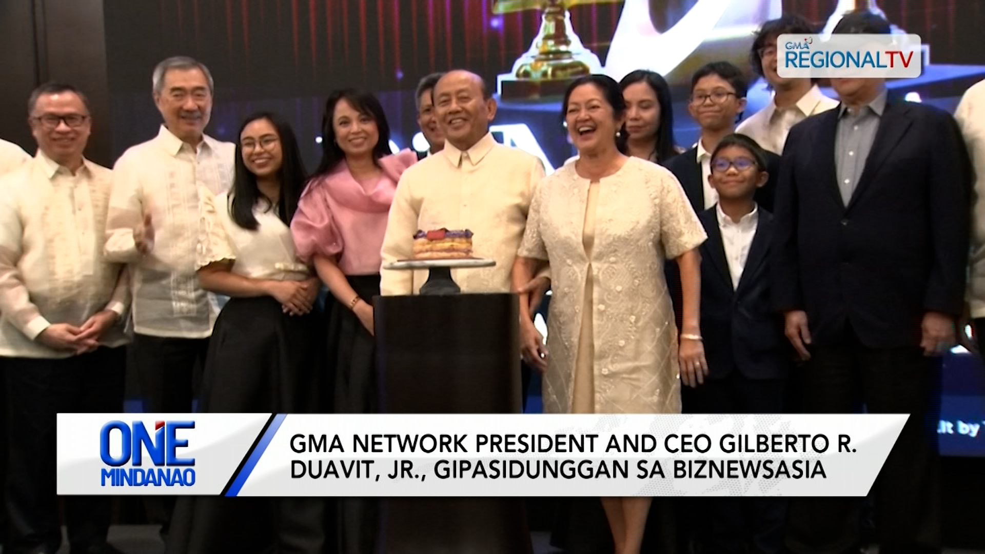 GMA Network President and CEO Gilberto R. Duavit, Jr., gipasidunggan ...