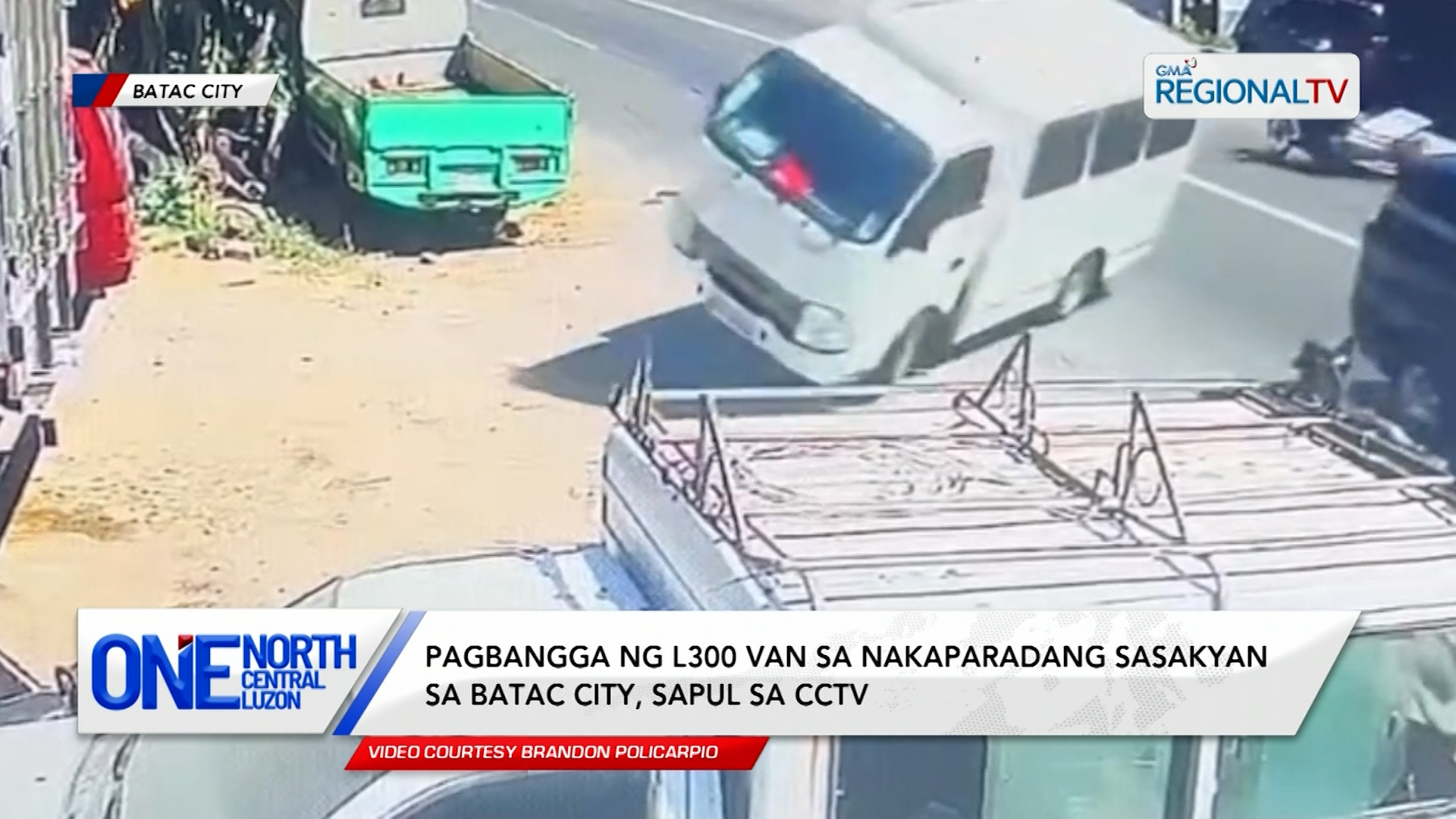 Pagbangga ng L300 van sa nakaparadang sasakyan, sapul sa CCTV | One ...