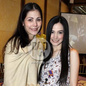 Sisilipin ng 'Fashbook' ang closet ng mag-inang Maritoni at Lexi ...