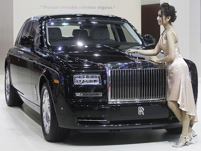 Luxury marque Rolls Royce arrives in crowded Manila market │ GMA News ...