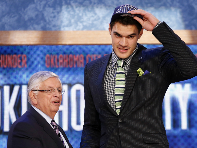 Pelicans to acquire Adams from Thunder —report | GMA News Online