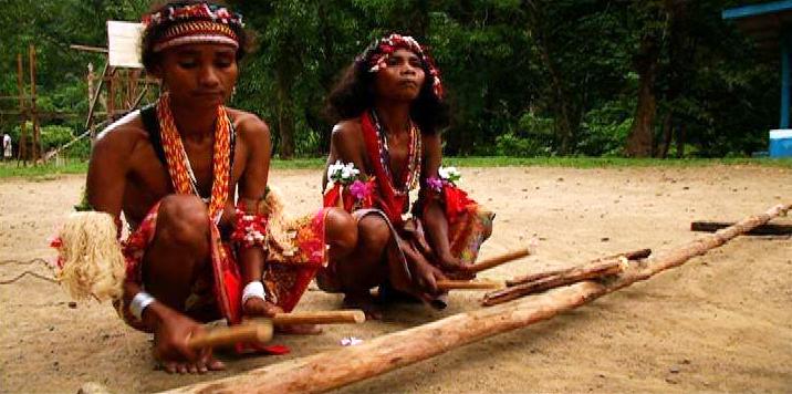 Buhay ng tribong Batak ng Palawan, tampok sa 'Motorcycle Diaries' | GMA ...