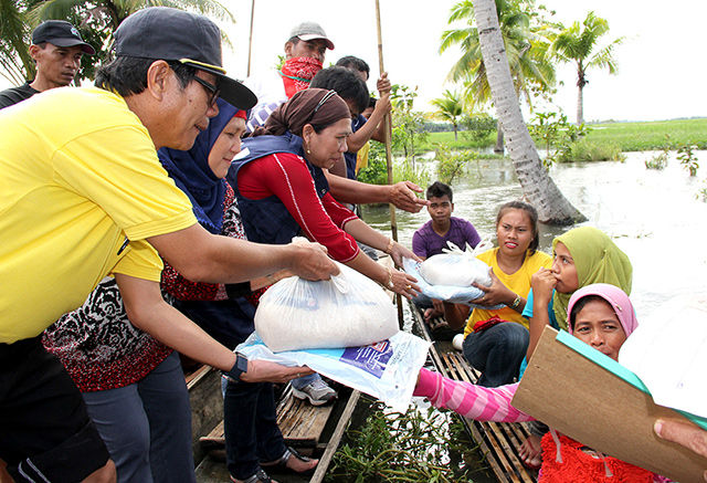 Red Cross: 50 families in Iloilo preemptively evacuated due to flooding ...