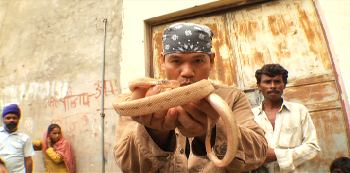 Snake charmer ng India, kikilalanin ni Jay Taruc sa 'Motorcycle Diaries ...