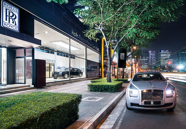 Iconic Rolls-Royce opens PHL showroom as demand picks up | GMA News Online