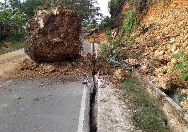 Report: Floods hit parts of quake-ravaged Bohol | GMA News Online