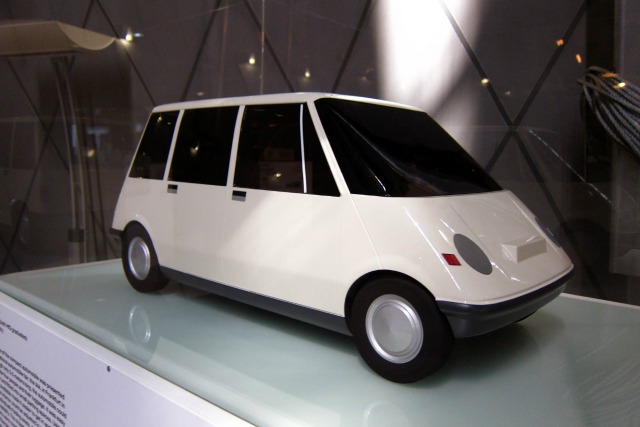 Ulmer Modelle at Yuchengco Museum | GMA News Online