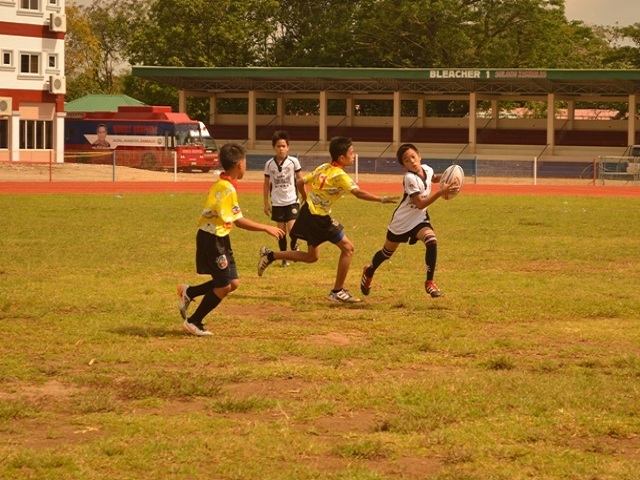 Touch rugby debuts at PSC Batang Pinoy Games | GMA News Online