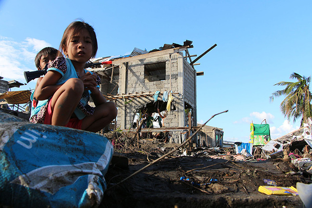 Yolanda brings unexpected medical relief to Samar town | GMA News Online