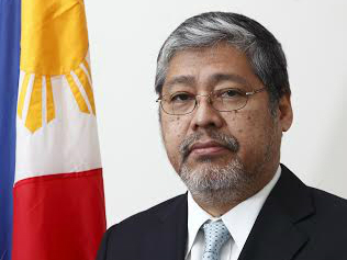 Duterte appoints Enrique Manalo as acting DFA secretary | GMA News Online