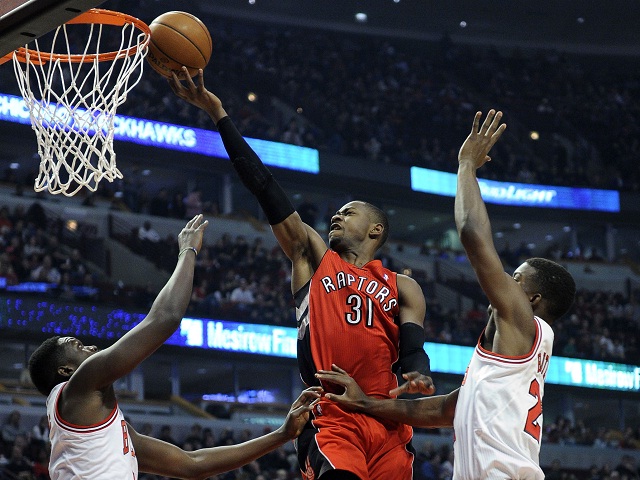 NBA: Raptors claw Bucks, set franchise record for season wins | GMA ...