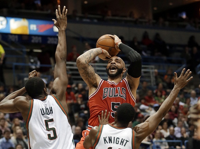 NBA: Boozer leads Bulls to 81-72 win over Bucks | GMA News Online
