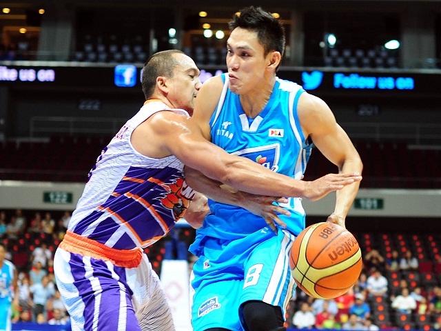 PBA: Simon sizzles with 20 as San Mig eliminates Air 21 | GMA News Online