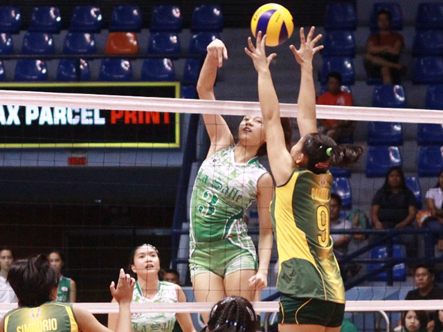 UAAP: DLSU Lady Spikers lose first set of the season, but get Coach de ...