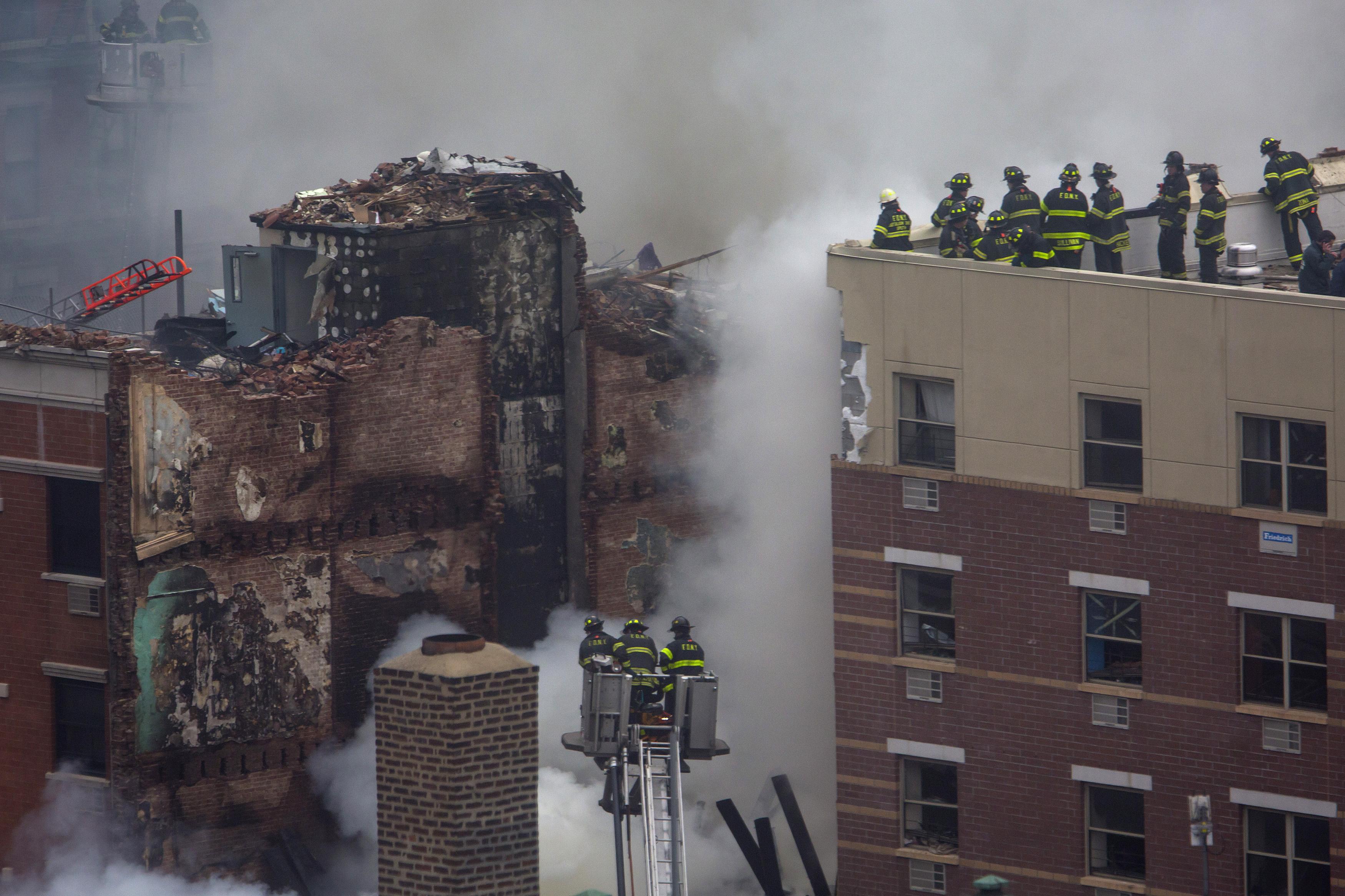 Two women dead in New York City building collapse: NYPD | GMA News Online