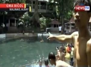 Batang magpinsan, nalunod sa swimming pool na apat na talampakan ang lalim | GMA News Online