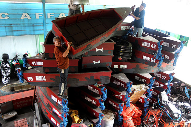 Metro Manila sends rescue teams to Isabela, Aurora | GMA News Online