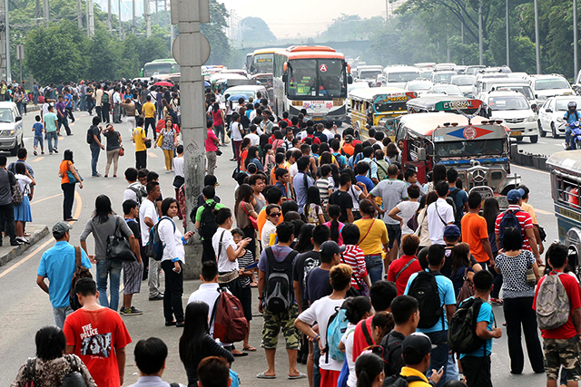 Buses, emergency vehicles fielded to help commuters affected by ...