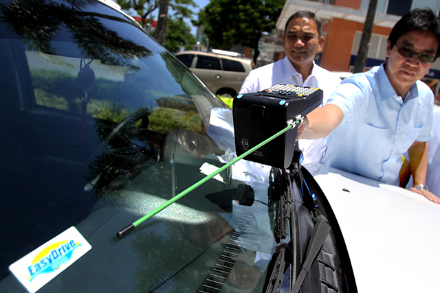Cavitex Is First Phl Tollway To Implement Rfid Sticker System Gma News Online