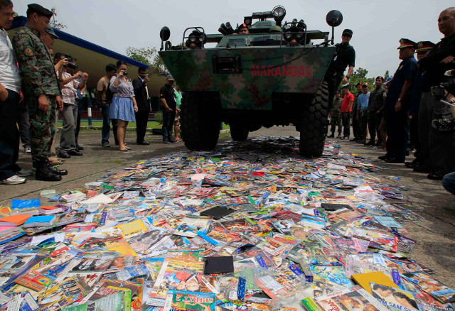 Mga Pinoy, nasisilaw pa rin sa murang presyo ng piniratang pelikula ...