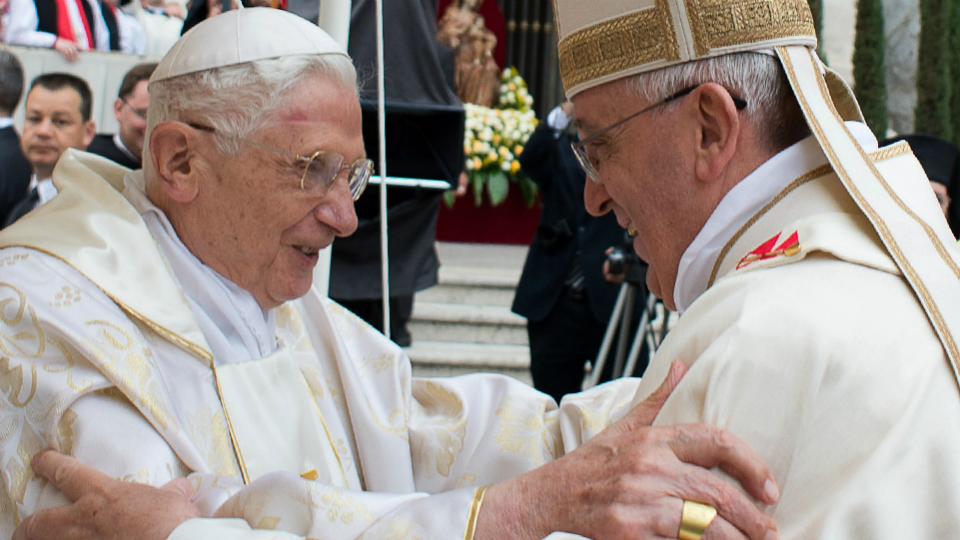 Former pontiff's book draws criticism, highlights problem of ‘two popes ...