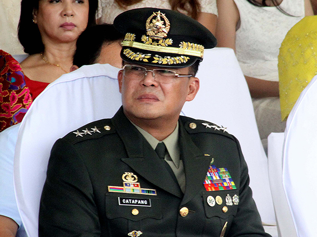 New AFP chief Catapang assumes post | GMA News Online