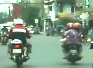Iloilo cops hold drills vs. ‘riding-in-tandem’ crimes | GMA News Online