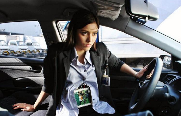 A black comedy about the Pinoy psyche: Director Wincy Ong talks ‘Overtime’