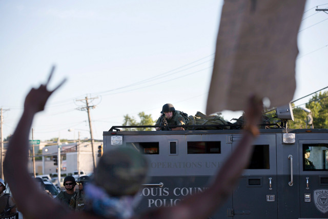 Ferguson residents try to get on with life after days of protest | GMA ...