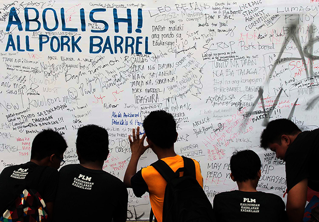 Anti-pork people's initiative launched in Iloilo | GMA News Online