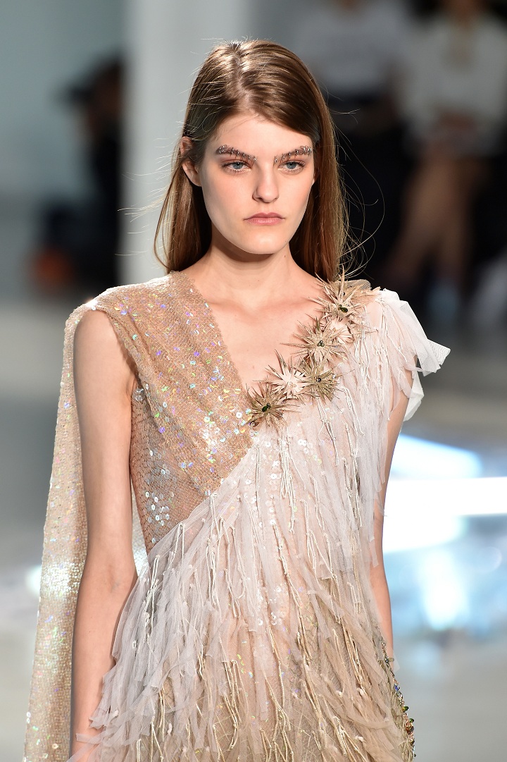 Special effects, elaborate sets light up NY Fashion Week | GMA News Online