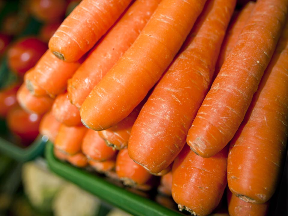 DA eyes price cap on liempo, carrots | GMA News Online