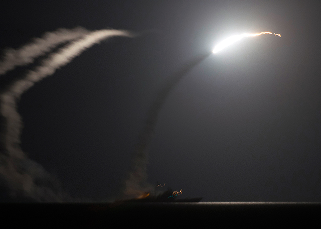 Wary of air strikes, Islamic State insurgents change tactics | GMA News ...