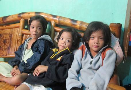 Magkakamukha, ngayong Lunes sa 'Front Row' | GMA News Online