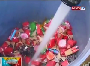 Mga nakumpiskang iligal na paputok sa Davao City, sinira | GMA News Online