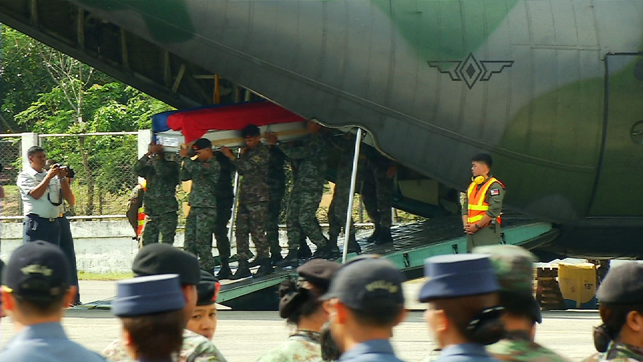 Pighati ng pamilya ng 'Fallen 44' sa 'Brigada' | GMA News Online