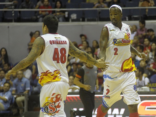 PBA: Chism, Quiñahan lead the way as Rain or Shine defeats Barako | GMA ...