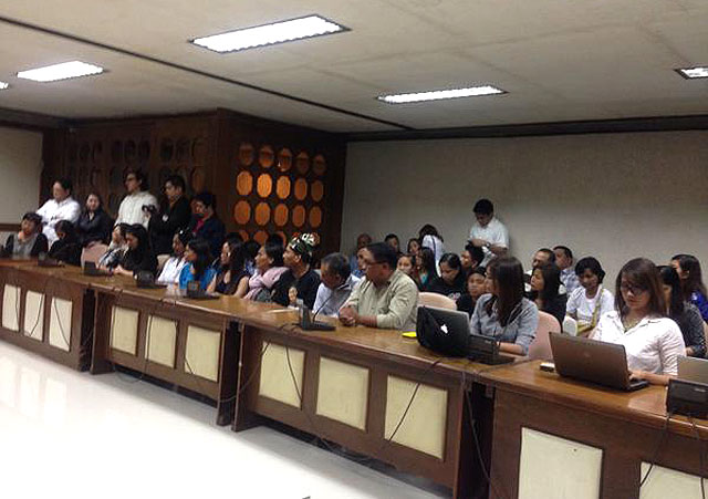 SAF 44 kin want House to resume Mamasapano hearings | GMA News Online